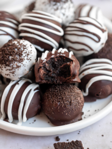 30+ Best Oreo Desserts: Oreo Balls & More - Rich And Delish