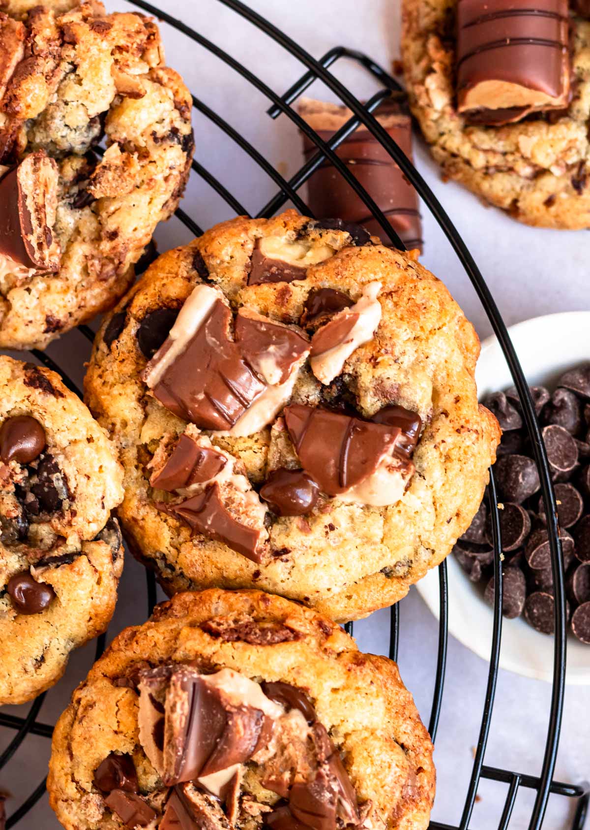 Kinder Bueno Cookies - Rich And Delish