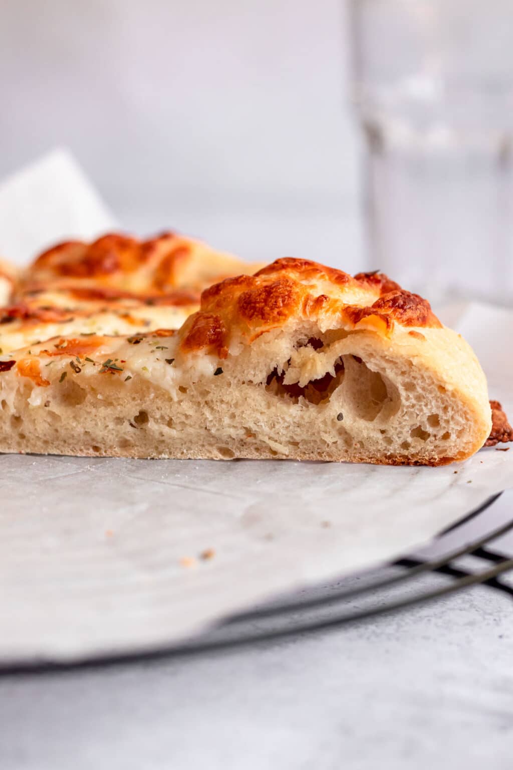 Best Cheesy Garlic Pizza - Rich And Delish