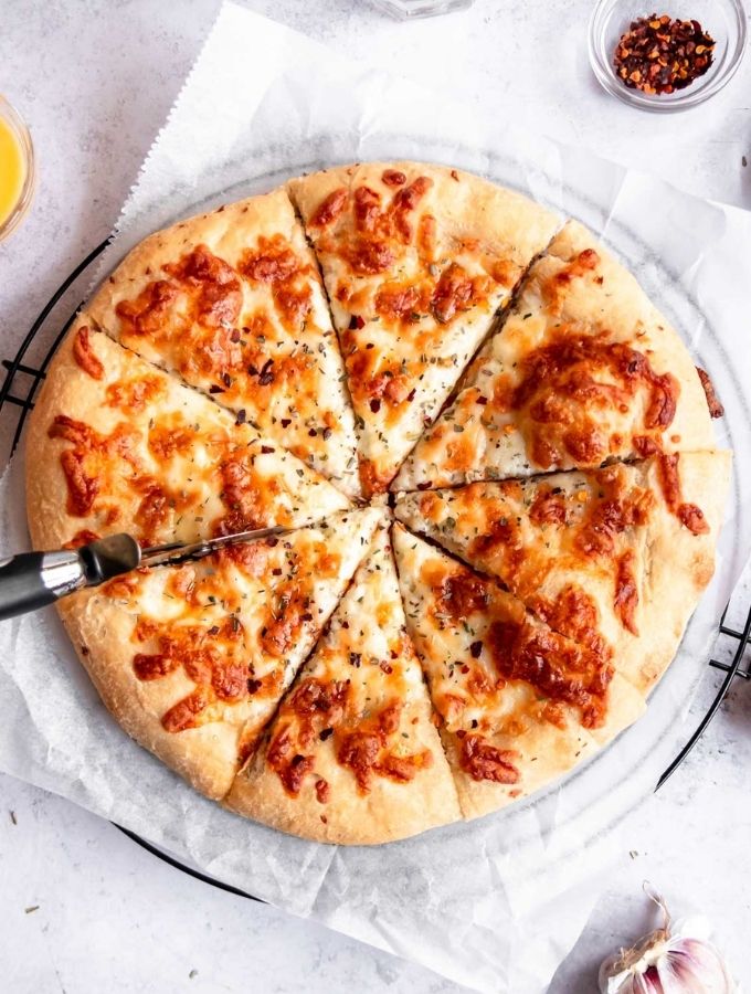 Best Cheesy Garlic Pizza Rich And Delish Best Cheesy Garlic Pizza Rich And Delish