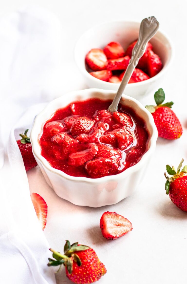 Strawberry Topping For Cheesecake - Rich And Delish