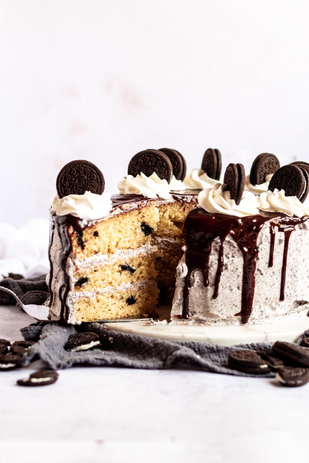 Easy Oreo Cake With Oreo Frosting - Rich And Delish