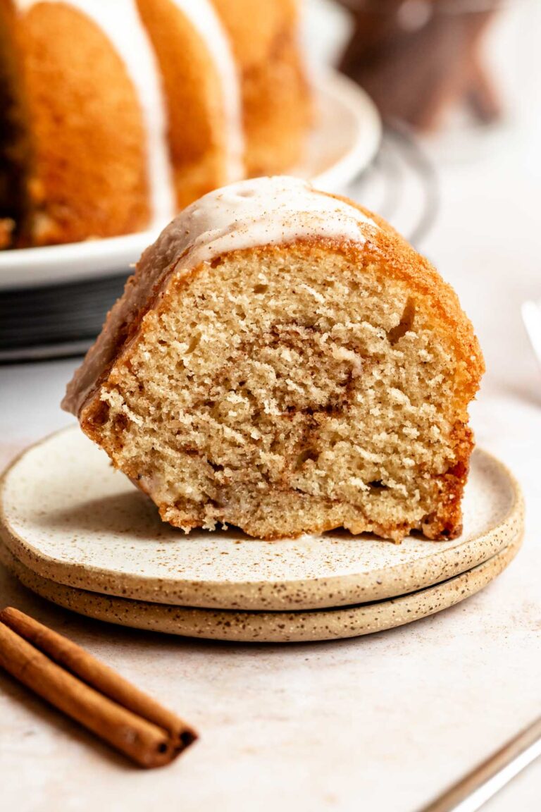 Easy Cinnamon Bundt Cake - Rich And Delish