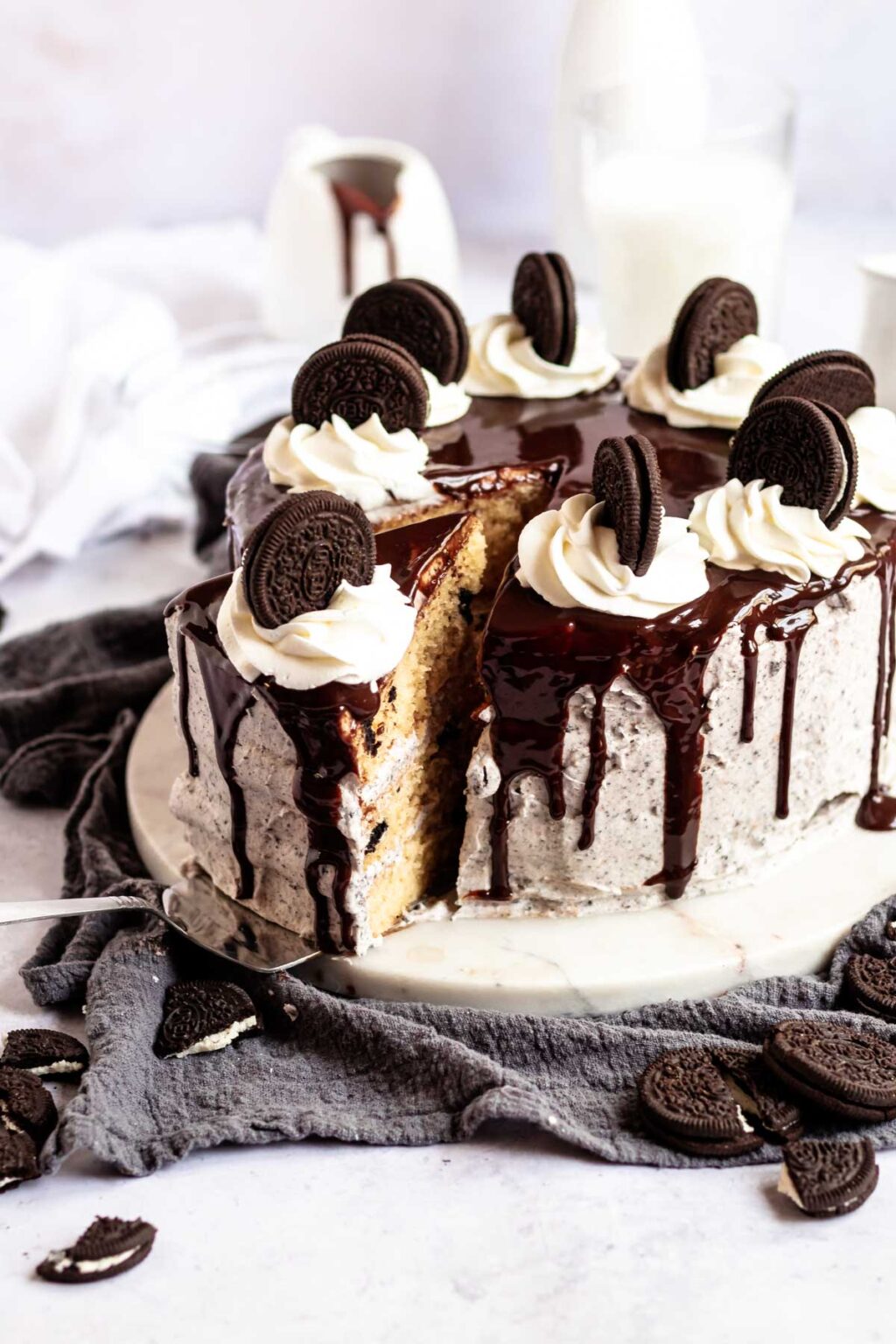 25+ Our Most Beautiful Cakes + Recipes - Rich And Delish