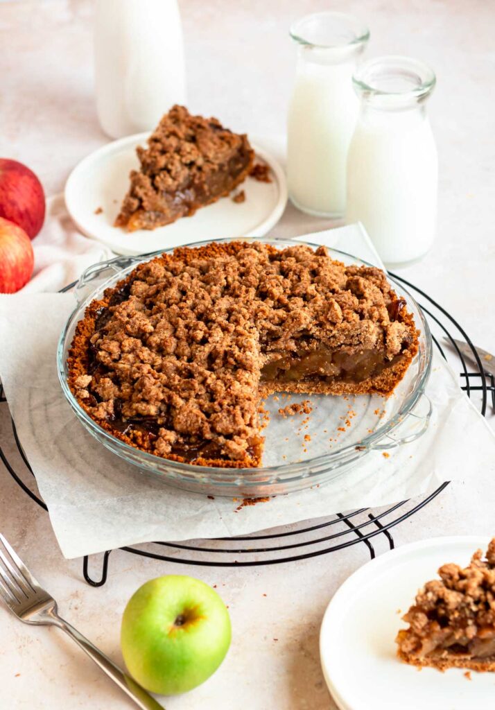 Apple Pie With Graham Cracker Crust - Rich And Delish
