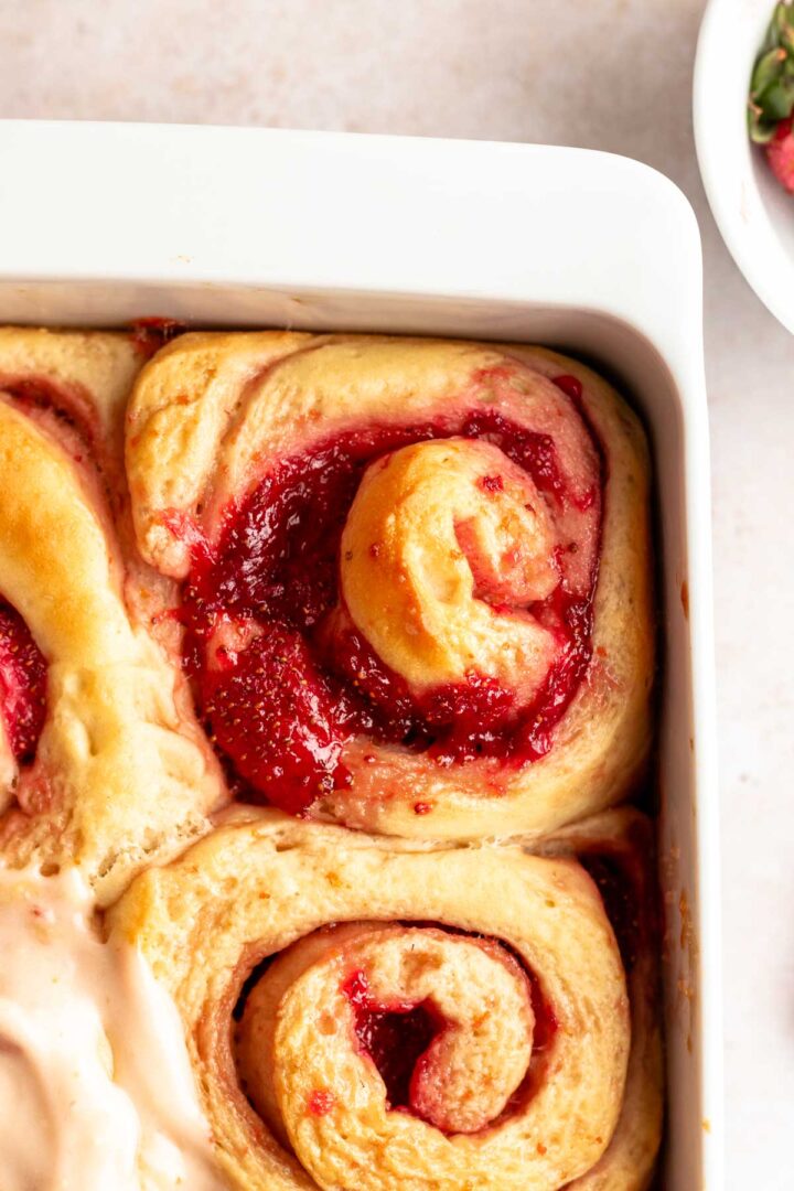 Most Amazing Strawberry Cinnamon Rolls - Rich And Delish