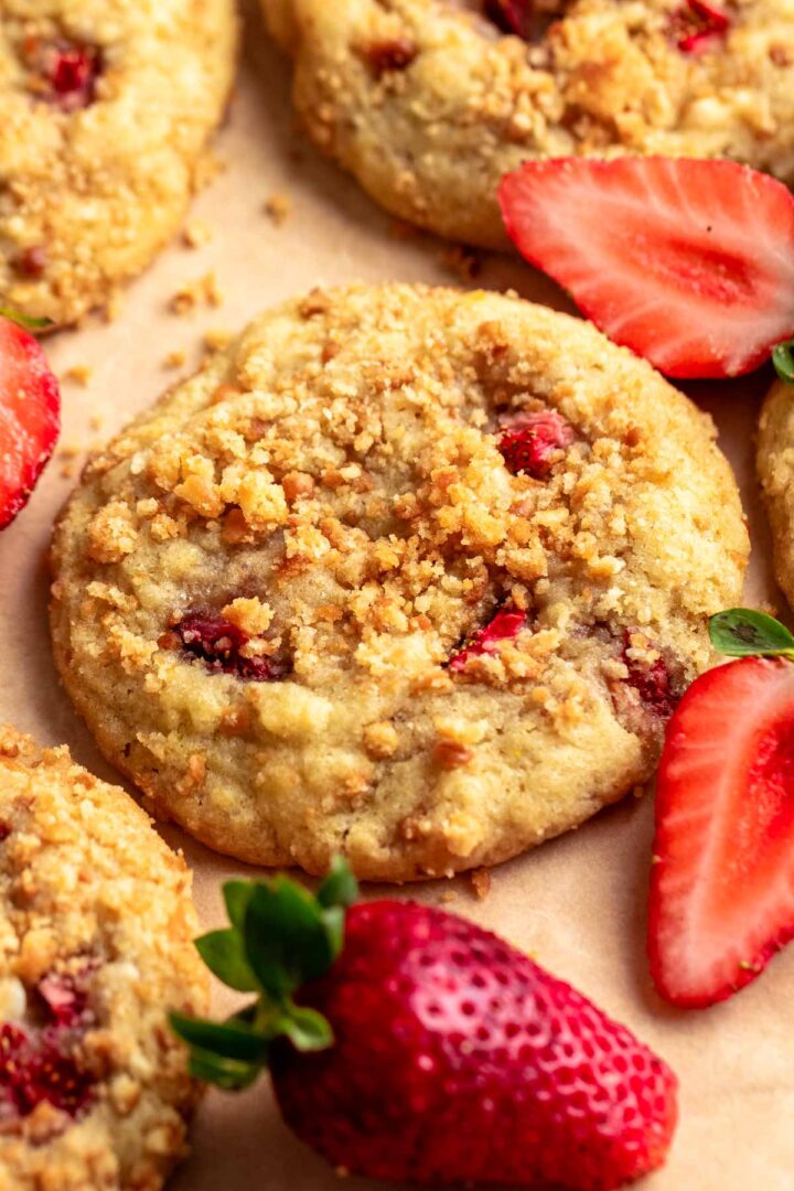 Soft Strawberry Shortcake Cookies - Rich And Delish