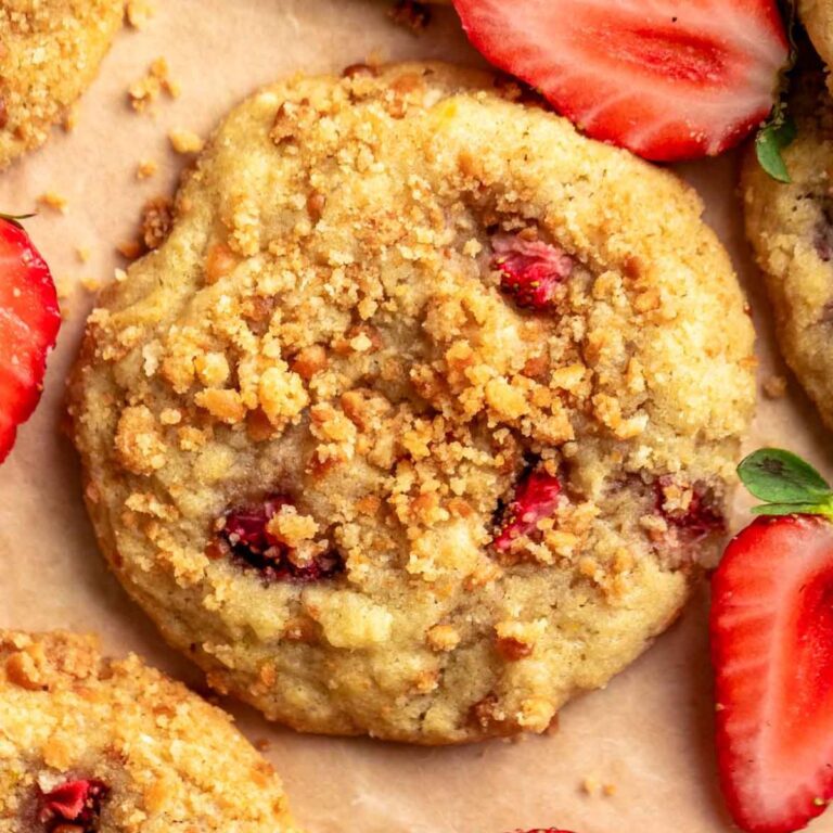 Soft Strawberry Shortcake Cookies - Rich And Delish