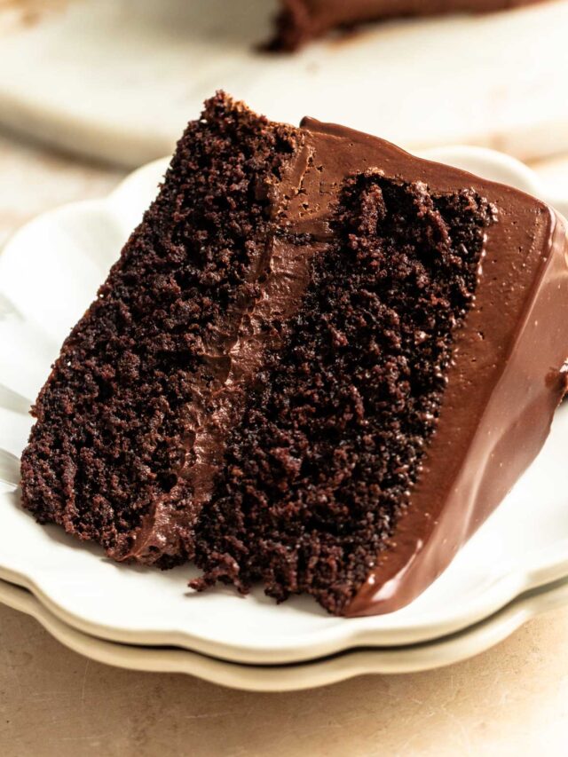 Chocolate Ganache Cake (One Bowl) - Rich And Delish