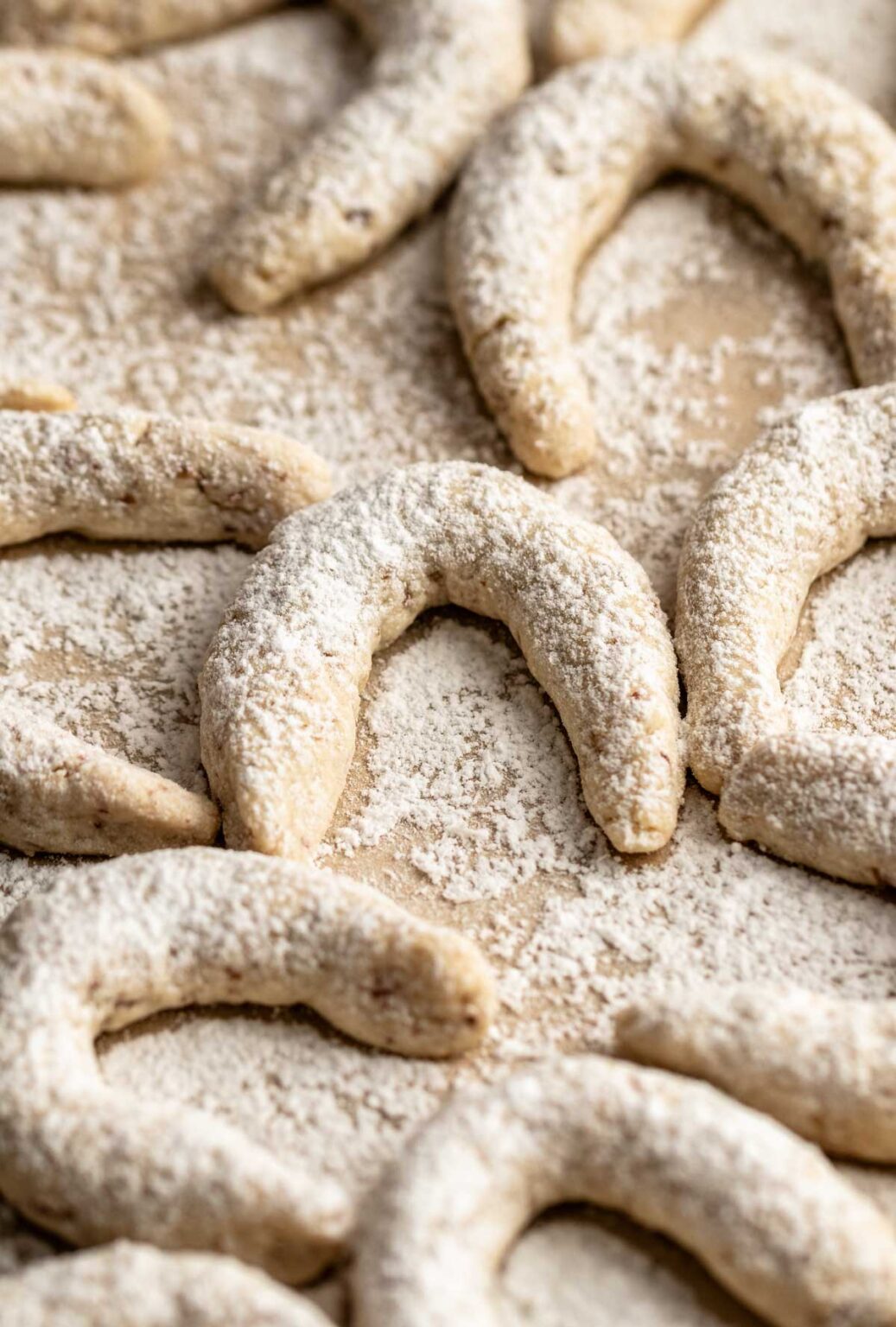 Easy Pecan Crescent Cookies (Melt In Your Mouth) - Rich And Delish
